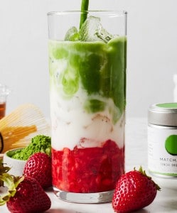 Iced Strawberry Matcha Latte Recipe - For Your Healh Today